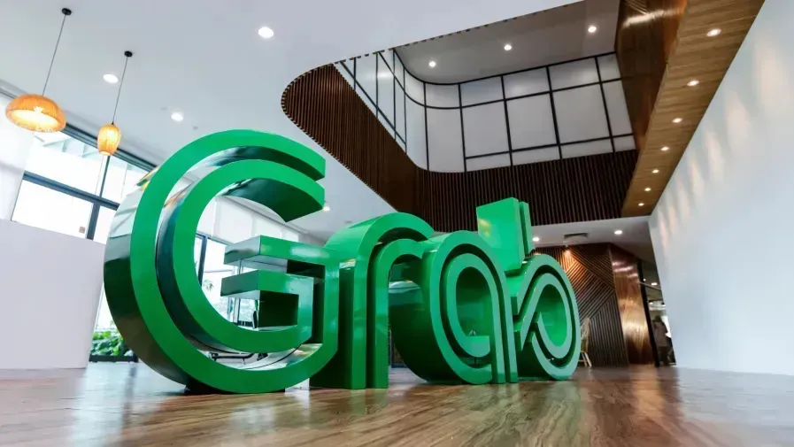 Grab to pause planned changes to driver incentive scheme | Singapore ...