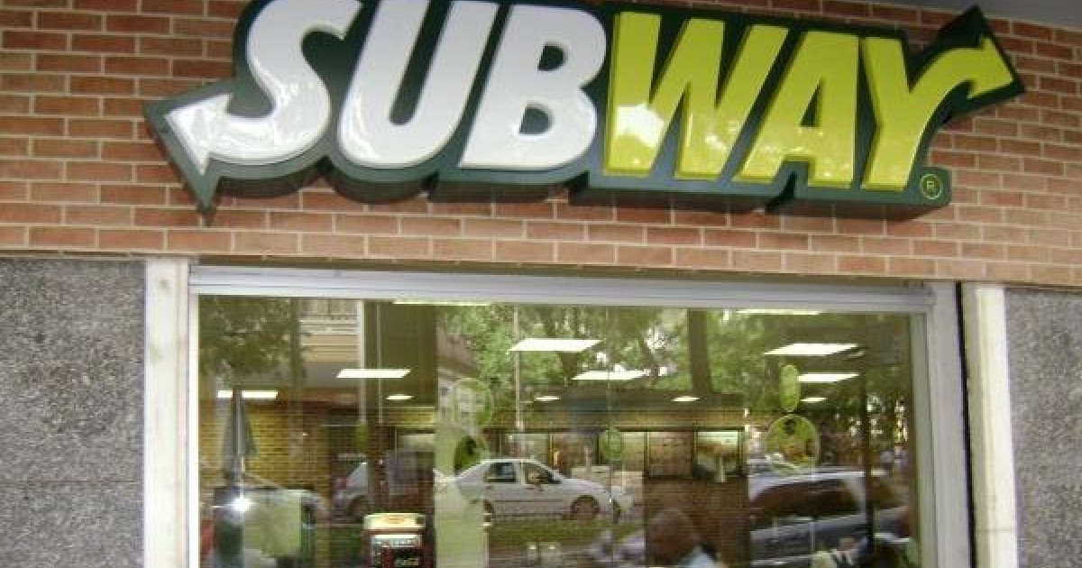 Subway introduces new vegan wrap, gluten-free bread | QSR Media UK