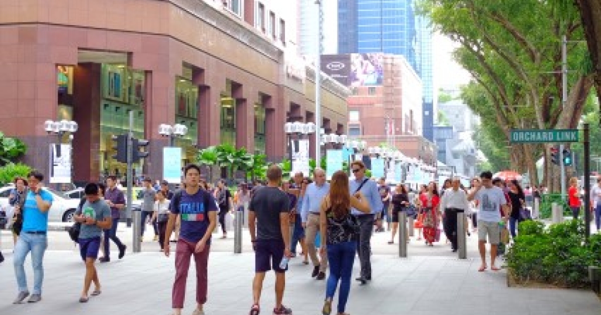 Offline shopping plays key role at purchase stage: report | Retail Asia