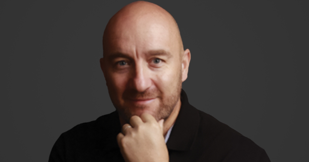 Gary Steele bags the Executive of the Year award at the SBR Management ...