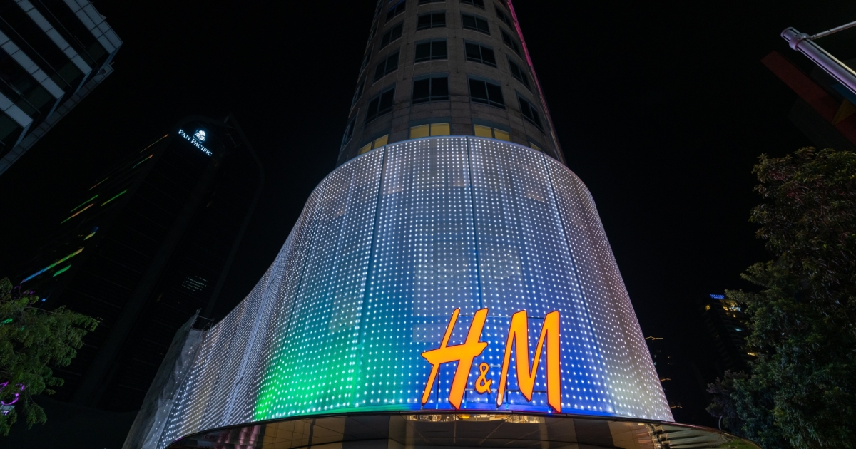 H&M makes fashion statement with sustainable facade at revamped Orchard store | Singapore ...