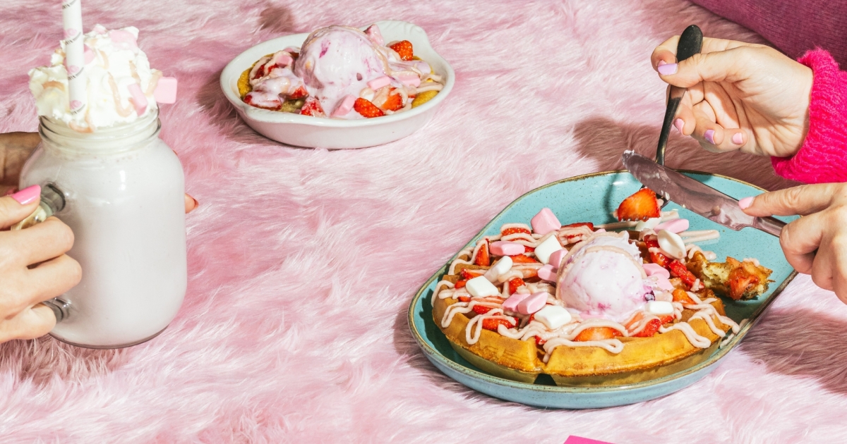 UK chain Kaspa's unveils Mean Girls-inspired menu | QSR Media