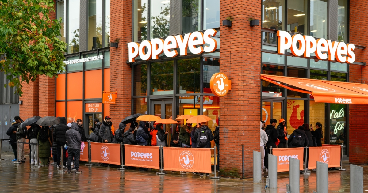 Popeyes targets opening 30 new restaurants and first travel hub in 2024 ...