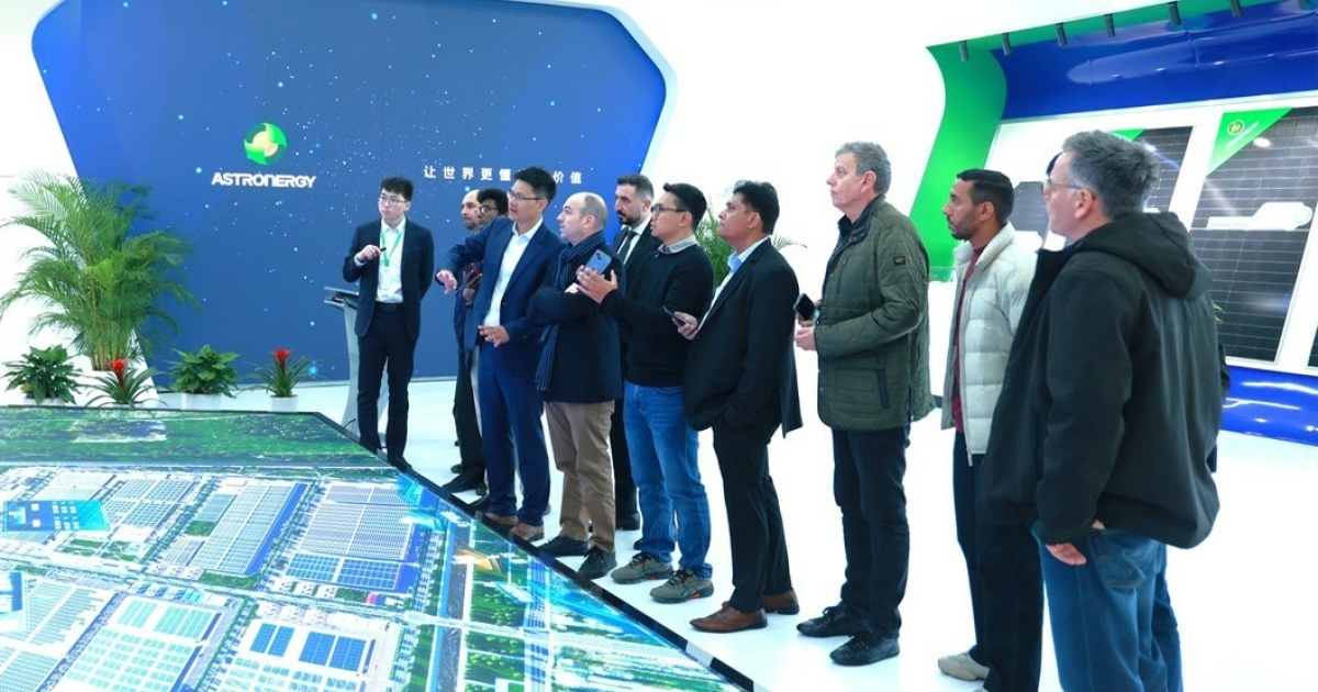 DEWA taps PV energy developer for one of the largest solar parks in the ...