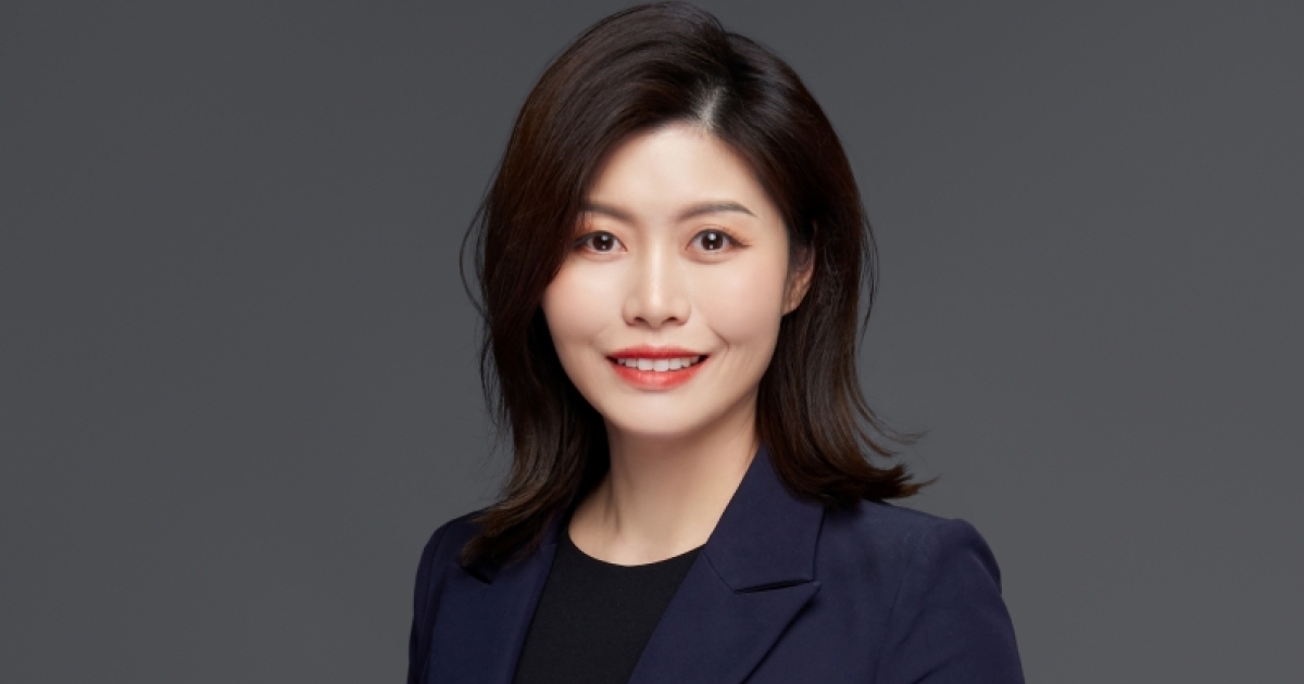 Mayda Lim dari OCBC dalam membangun pipeline talenta di bidang teknologi dan perbankan | Asian ...