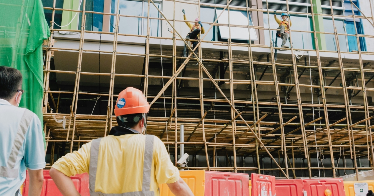 Govt launches Smart Site Safety System Labelling Scheme for site ...
