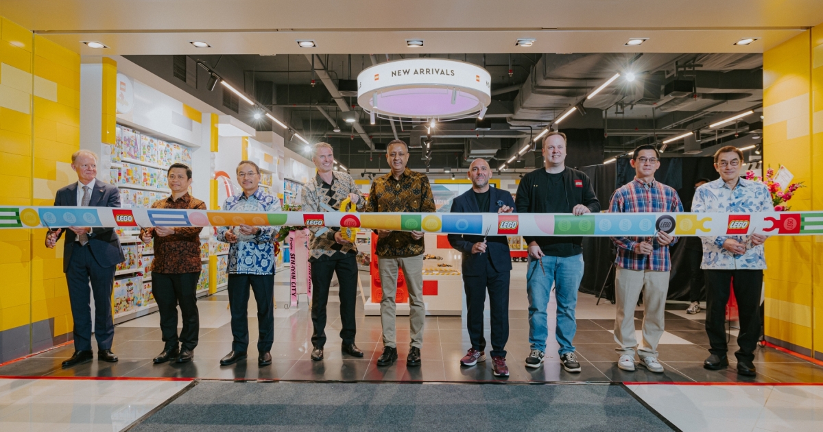 LEGO Group opens SEA’s largest LEGO store in Jakarta | Retail Asia