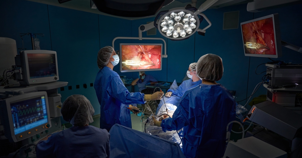Remote surgery technology platforms market to hit $10.52b by 2034 ...