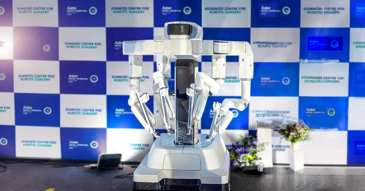 Aster MIMS Calicut unveils Da Vinci Xi Robotic Surgical System ...
