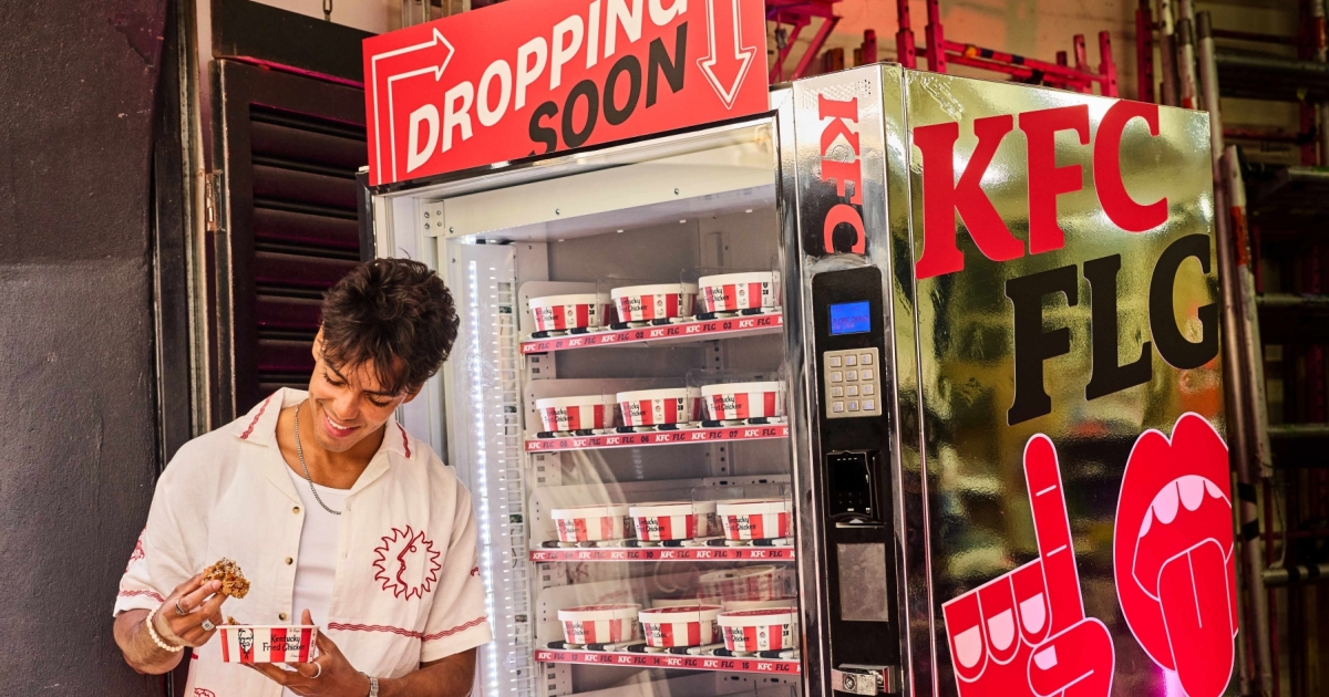 KFC Australia unveils ‘world-first’ KFC vending machine for new menu ...