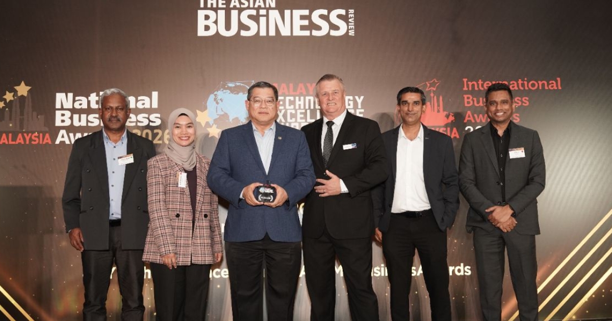 Maxis wins technology award for pioneering initiative to combat fake ...