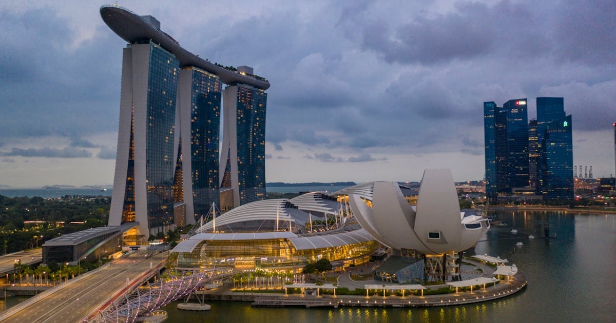 Singapore refreshes retail digital plan to drive AI adoption amongst ...
